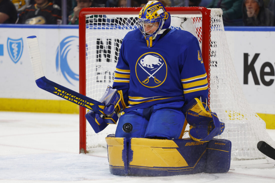 Sabres fall short to Canucks 5-4 | News, Sports, Jobs - Observer Today
